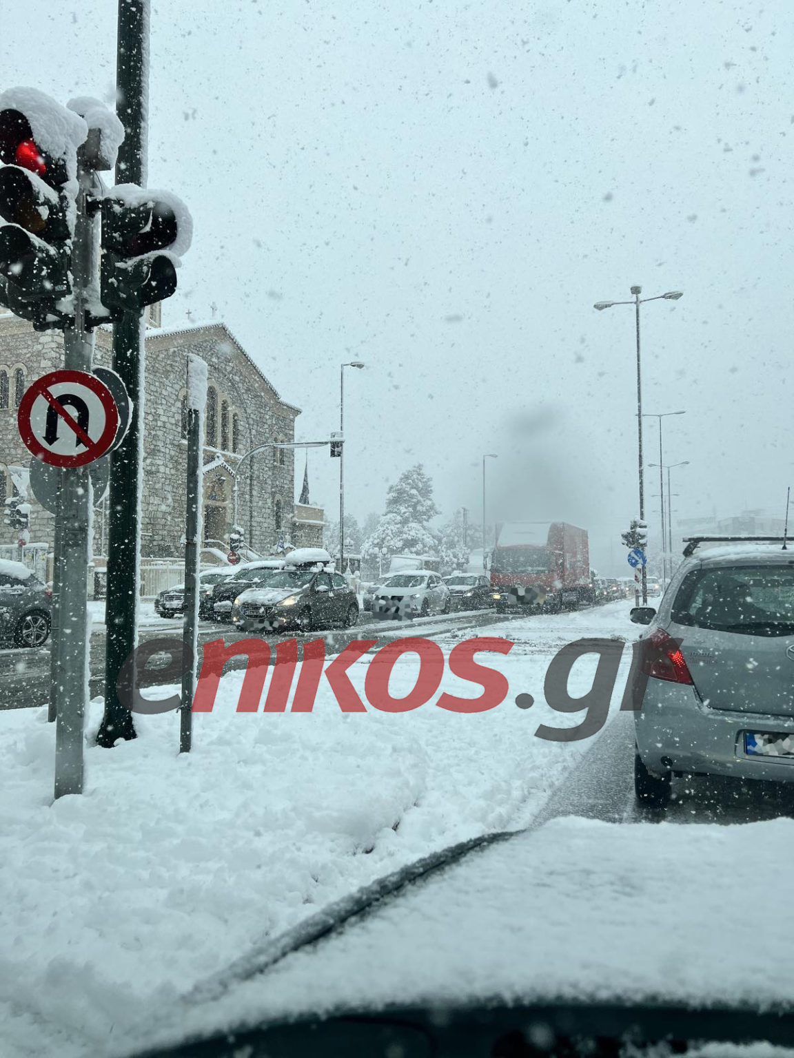 Το χιόνι έφερε χάος στη Μεσογείων - Έκλεισε η Κατεχάκη - ΦΩΤΟ αναγνώστη