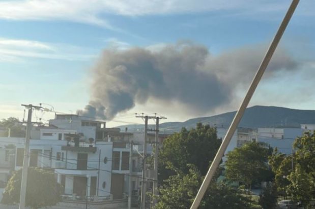 Βόλος: Μεγάλη φωτιά σε παλιό εργοστάσιο στη ΒΙΠΕ