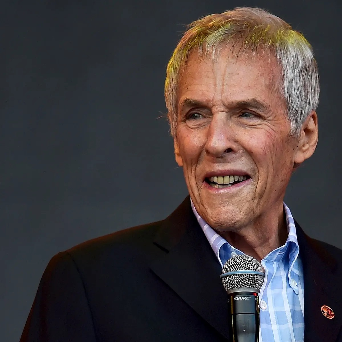 Πέθανε ο Burt Bacharach, ένας από τους σημαντικότερους συνθέτες όλων ...