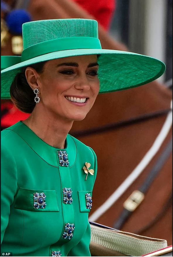 Κέιτ Μίντλετον: Λαμπερή στα πράσινα η πριγκίπισσα της Ουαλίας