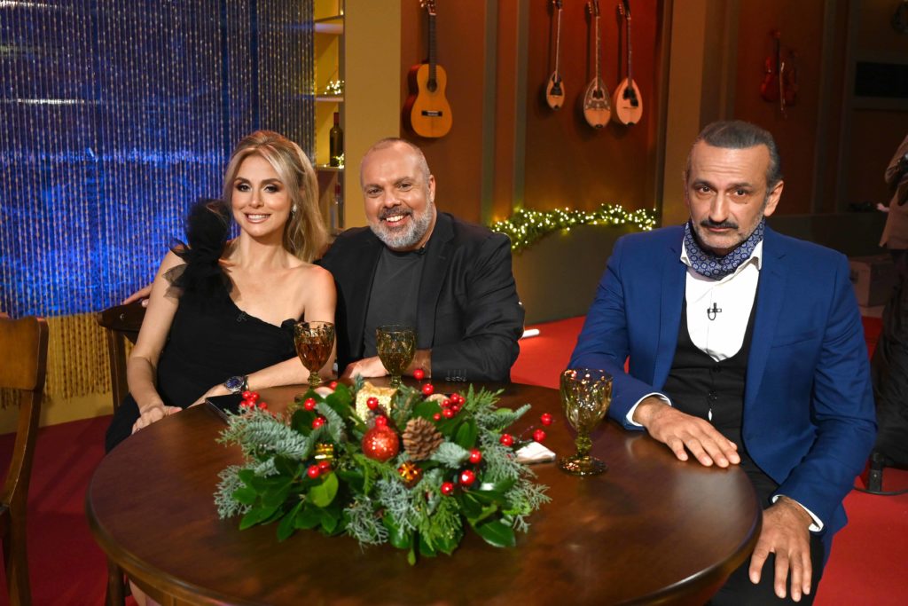 «Νύχτα στάσου»: Παραμονή Χριστουγέννων με αγαπημένα λαϊκά