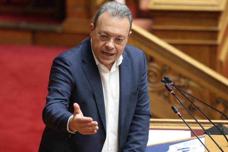 Επικοινωνία Φάμελλου με τον γγ του ΑΚΕΛ - Τι συζήτησαν