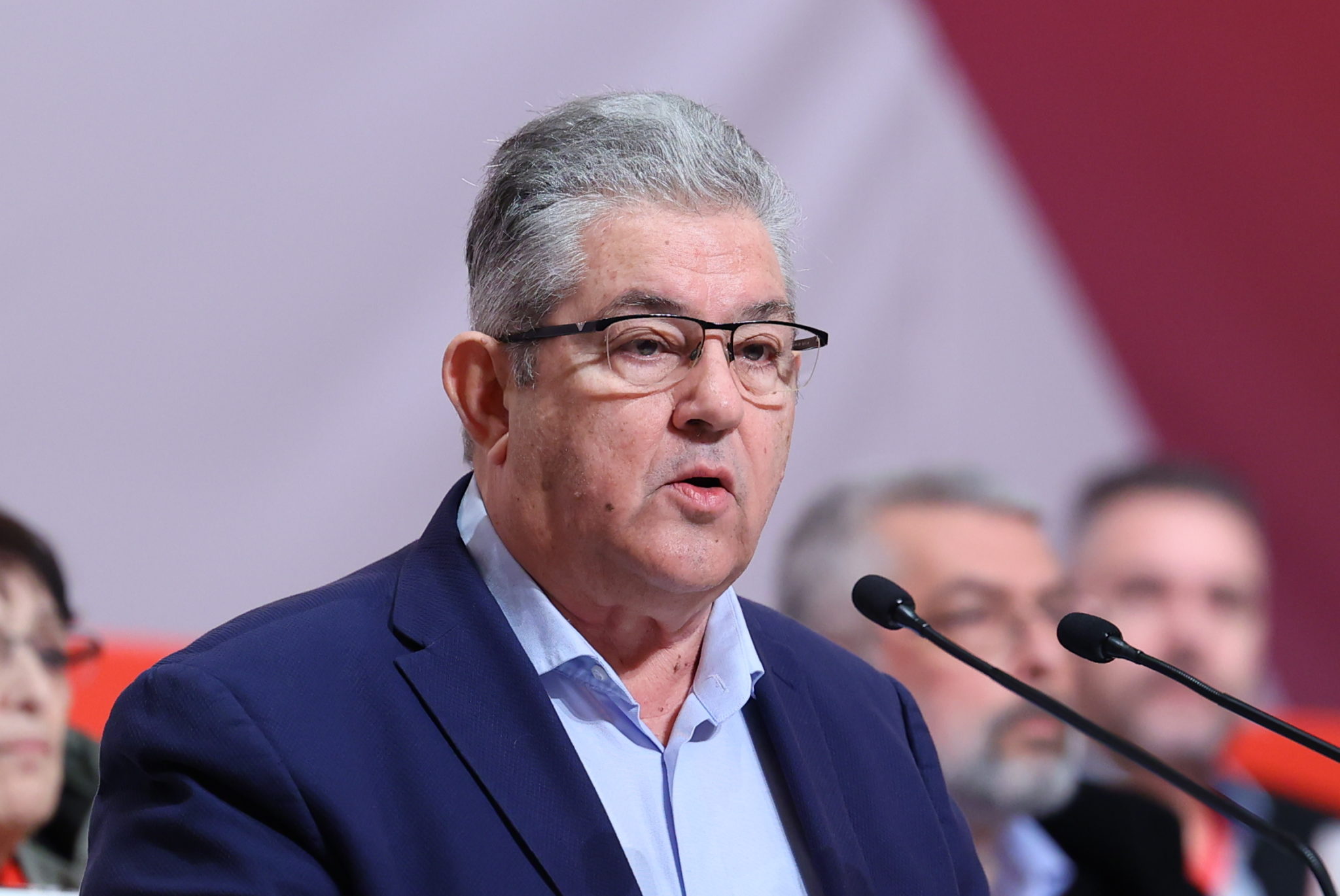Κουτσούμπας στην παρουσίαση της Εισήγησης της ΚΕ στο 22ο Συνέδριο του ...