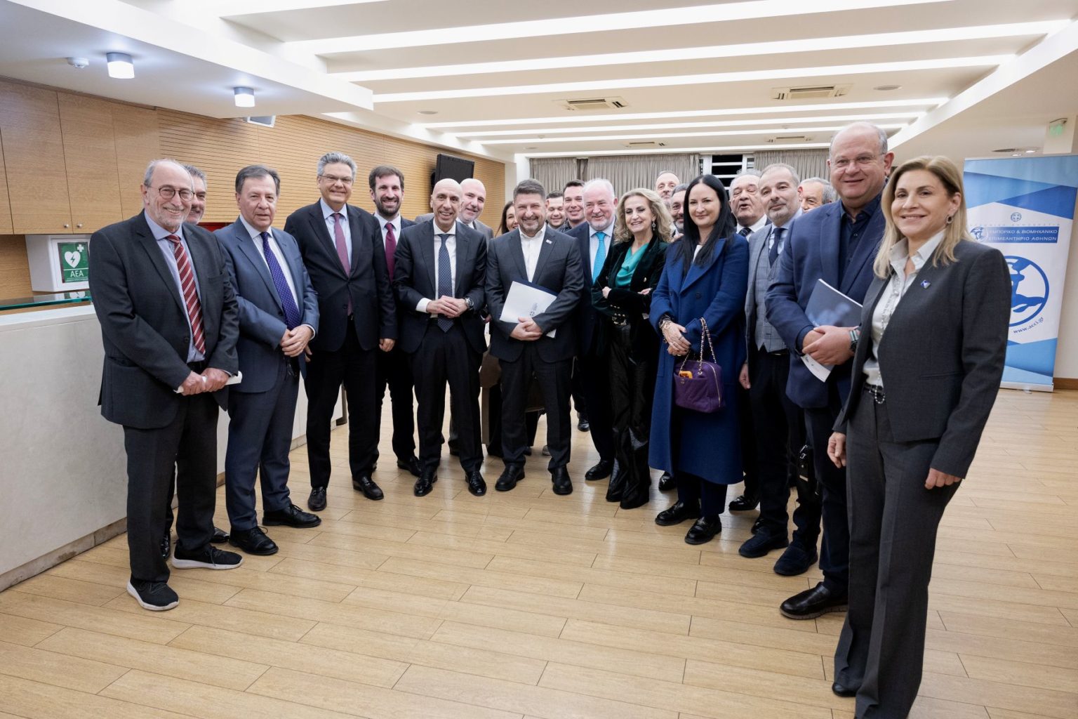 Γιάννης Μπρατάκος: «ΕΒΕΑ και Περιφέρεια Αττικής, στρατηγικοί εταίροι ...