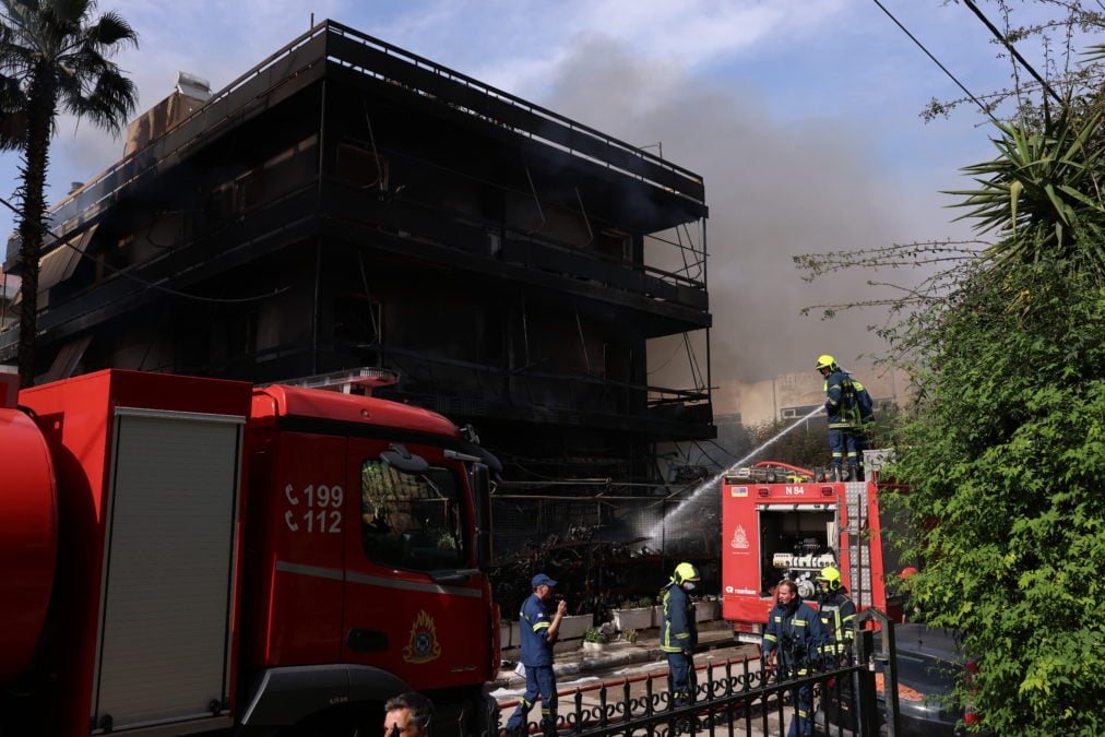 Φωτιά στο Ίλιον: Η ιστορία απαγωγής του ιδιοκτήτη του καταστήματος το ...