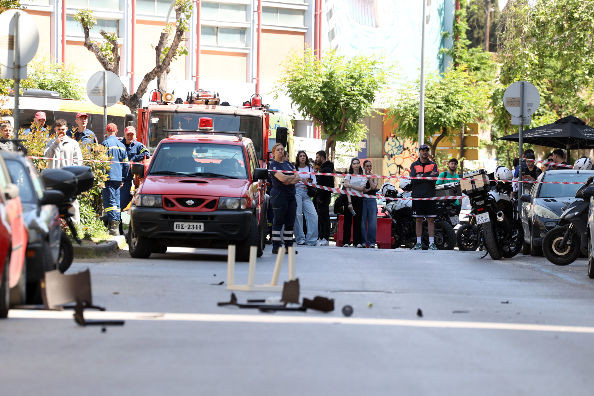 Θεσσαλονίκη: Νέος συναγερμός για 20χρονο που πετάει αντικείμενα από ...