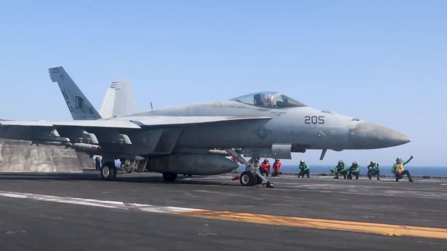 CENTCOM: Αυξημένη ναυτική παρουσία με το αεροπλανοφόρο Abraham Lincoln ...